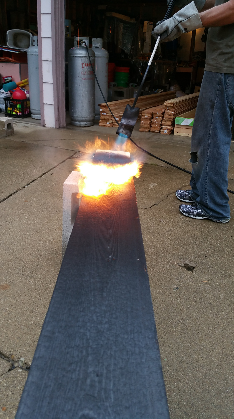 Urban Rustic: The Cedar Siding Is Here — Let’s Burn It ...